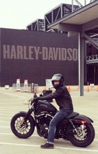 Harley Davidson Sportster Iron 883 Review - Pros, Cons, Specs & Ratings