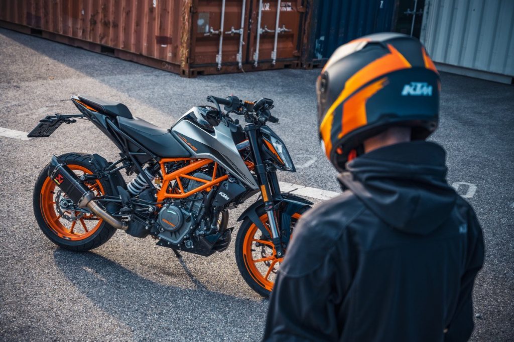 KTM 390 Duke: Beginner Bike Profile + Owner Reviews