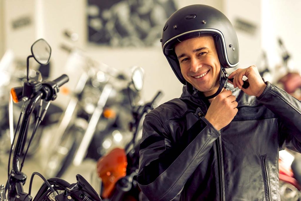 Pros and Cons of Different Motorcycle Helmet Types | Motorcycle Helmets ...